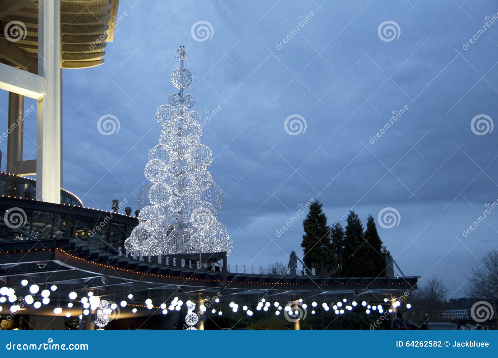 Seattle Space Needle Christmas Tree Stock Photos - Free & Royalty-Free ...