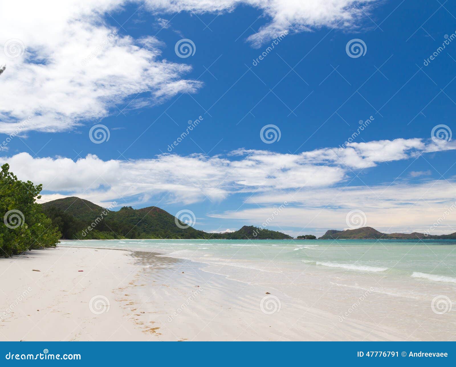 White clean sand stock image. Image of lagoon, scene - 47776791