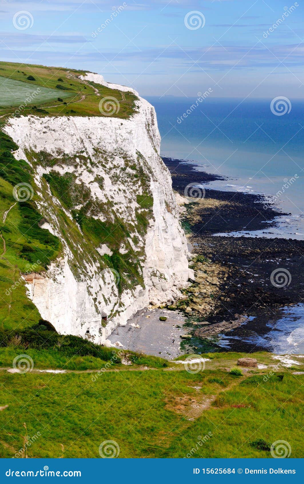 White Cliffs of Dover stock photo. Image of vegetation - 15625684
