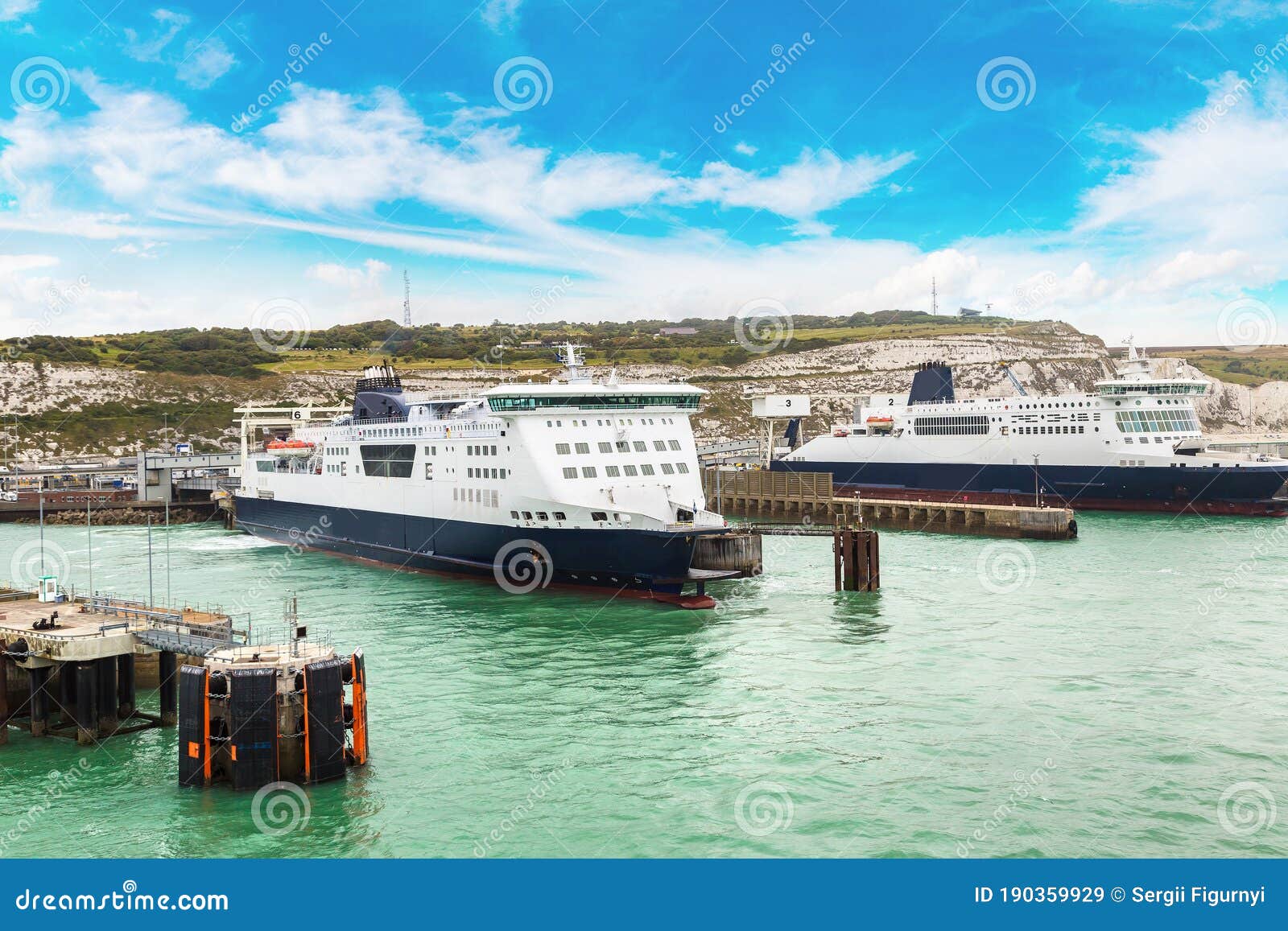 White Cliffs and Dover Harbor Stock Image - Image of dock, summer ...