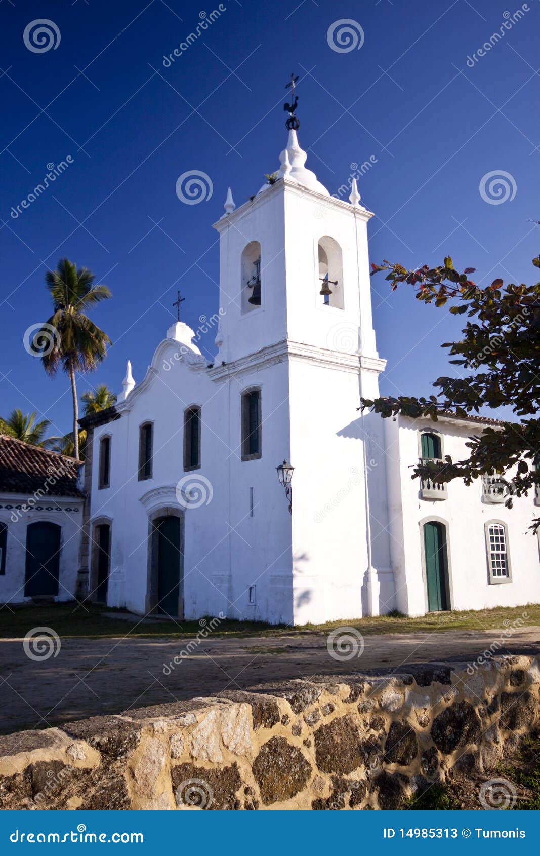 White Colonial Style Church Stock Image - Image of bell, facade: 14985313