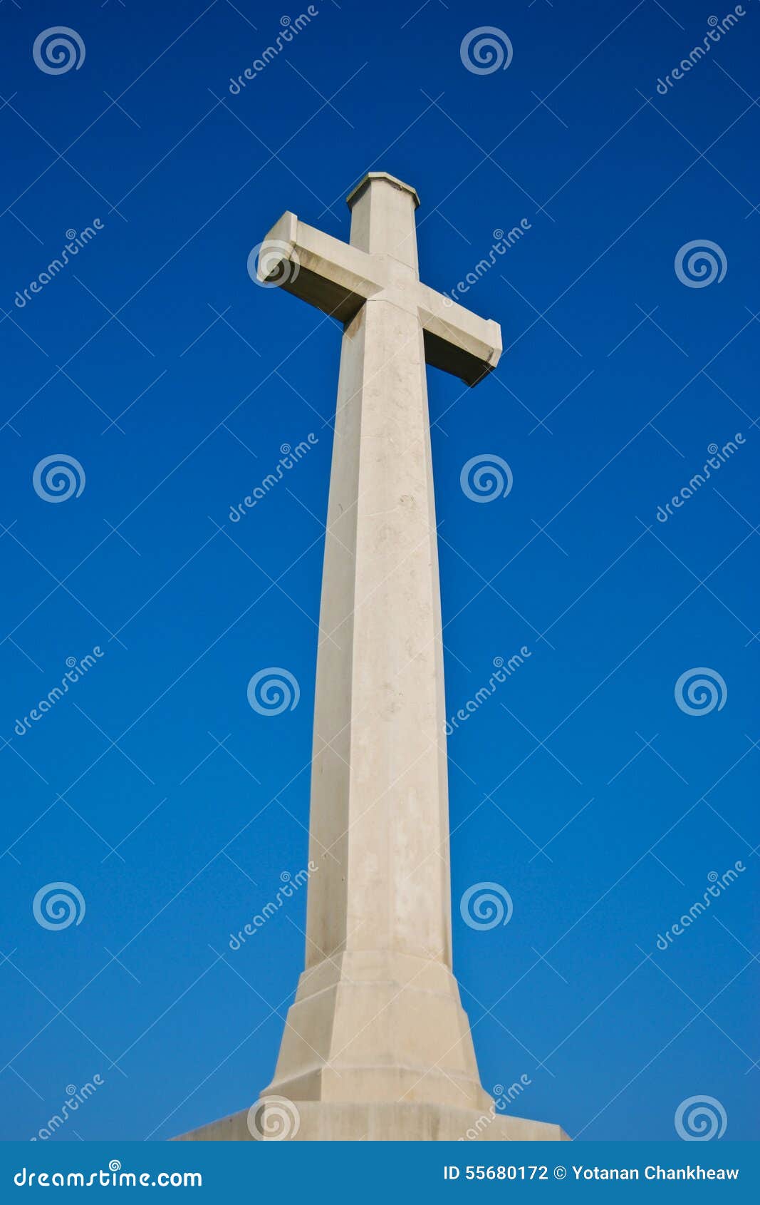 The White Cross in Blue Sky Stock Photo - Image of crucifix, cross ...