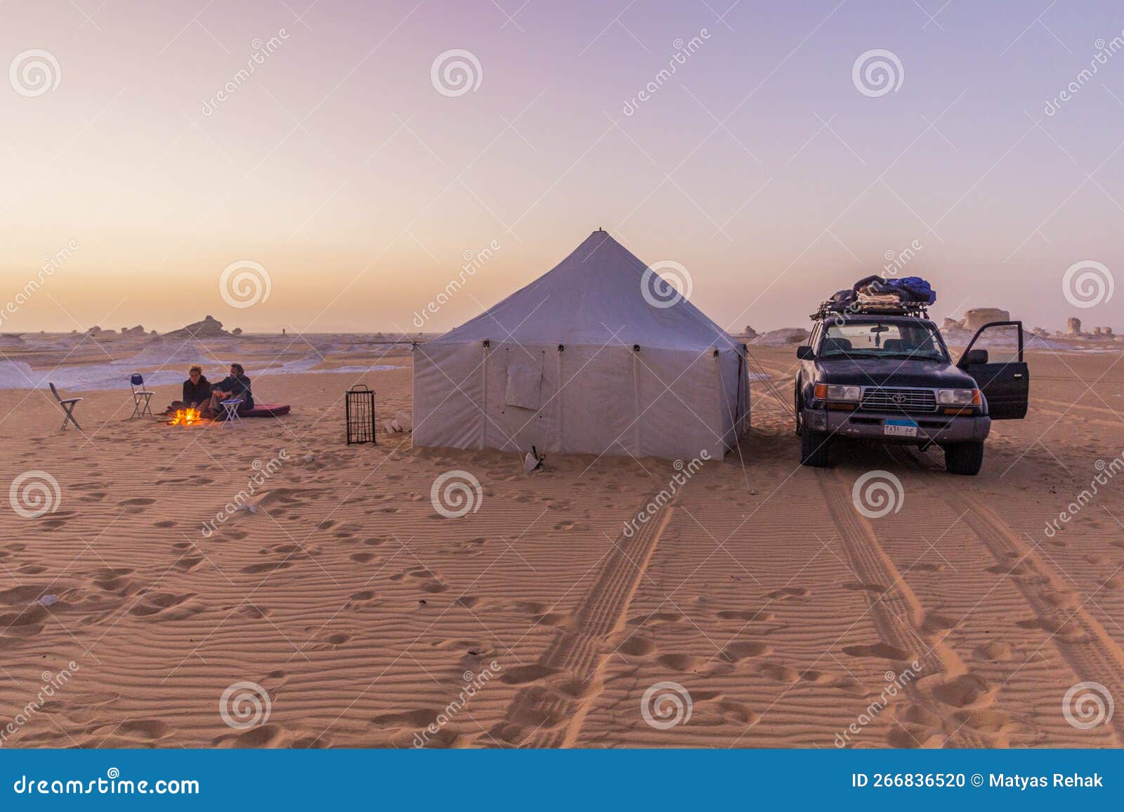 WHITE DESERT, EGYPT - FEBRUARY 6, 2019: Camping in the White Desert ...