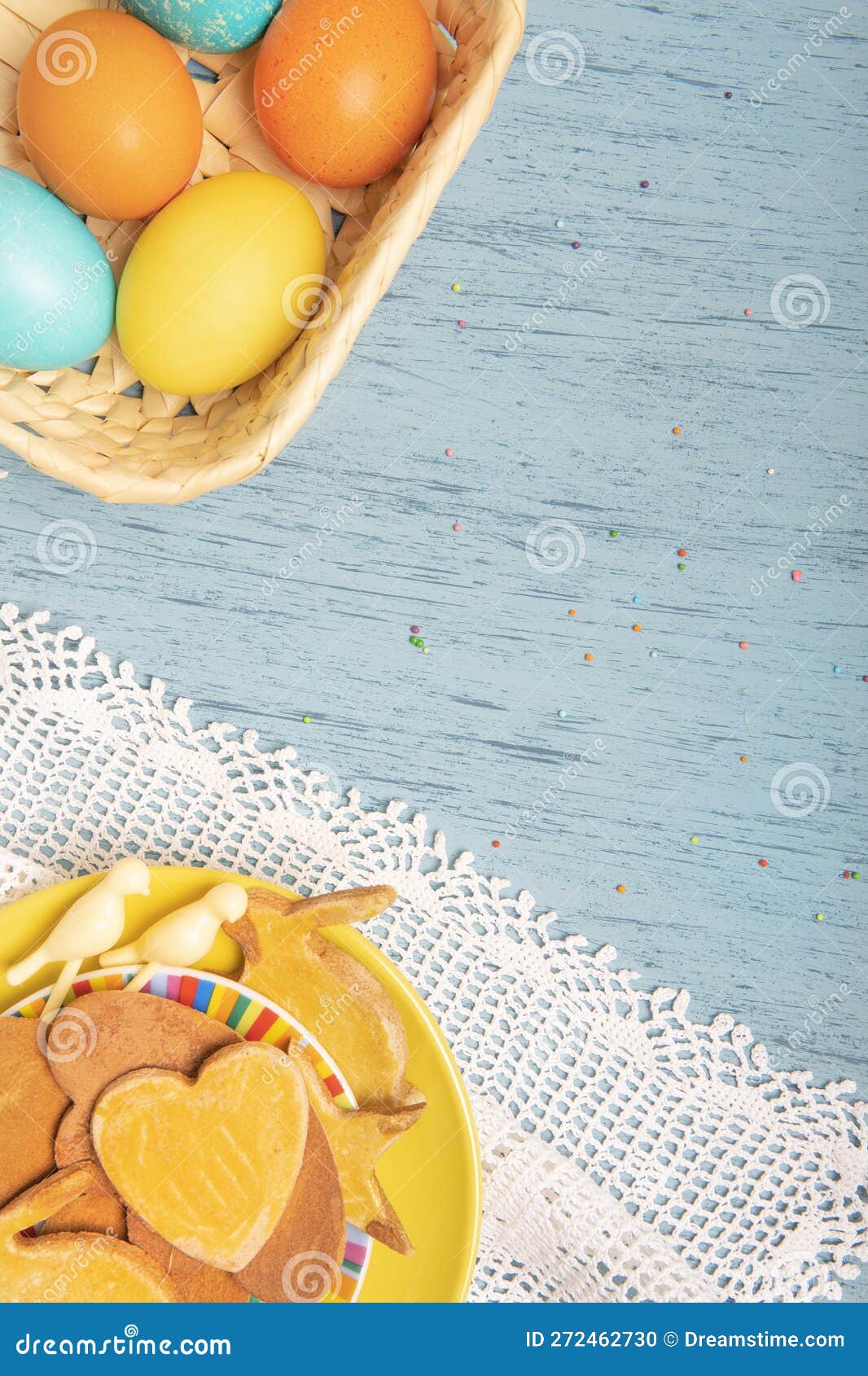 White Empty List with Easter Colored Eggs Stock Photo - Image of text ...