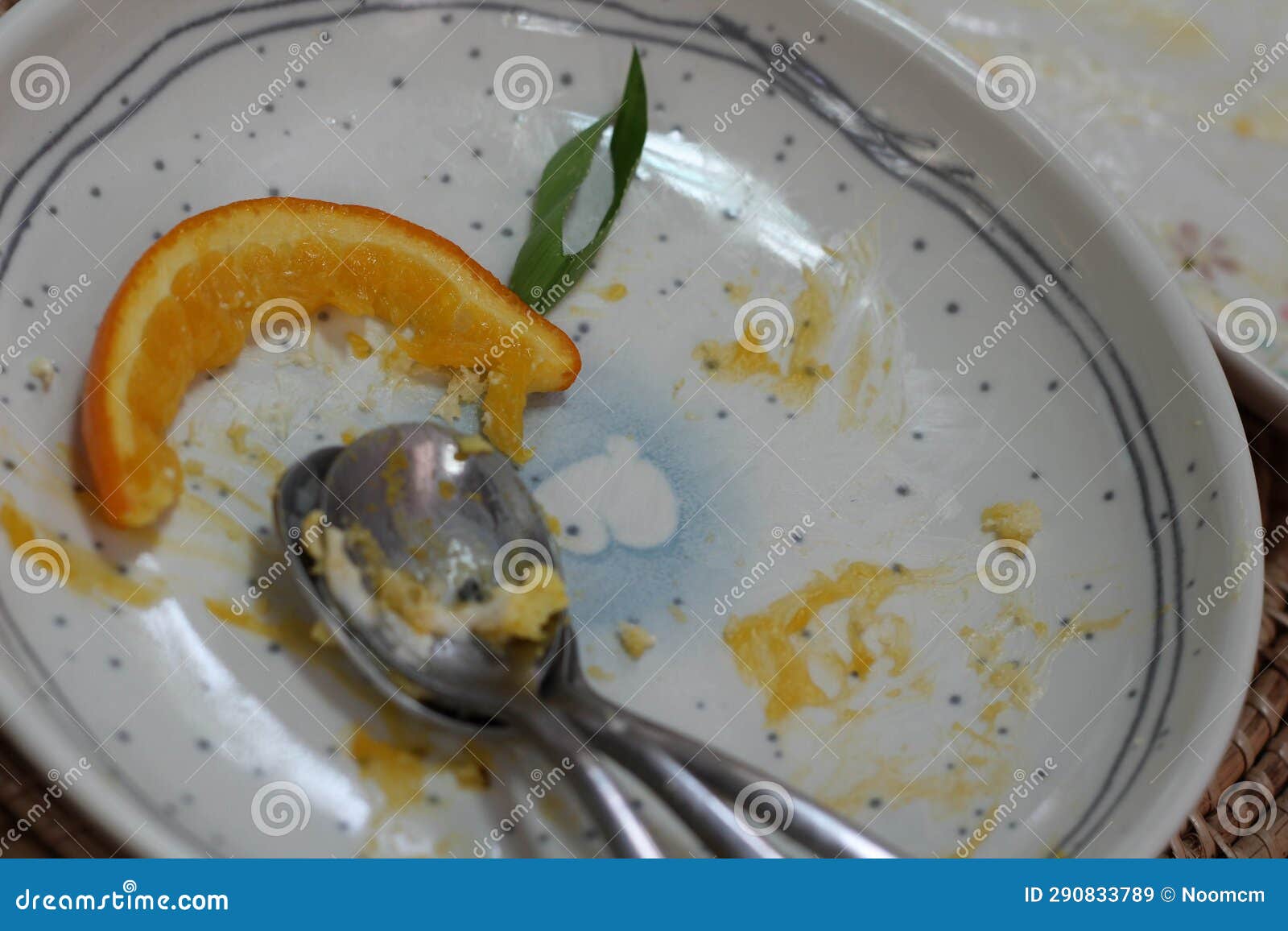 Empty plate after eating stock image. Image of delicious - 290833789