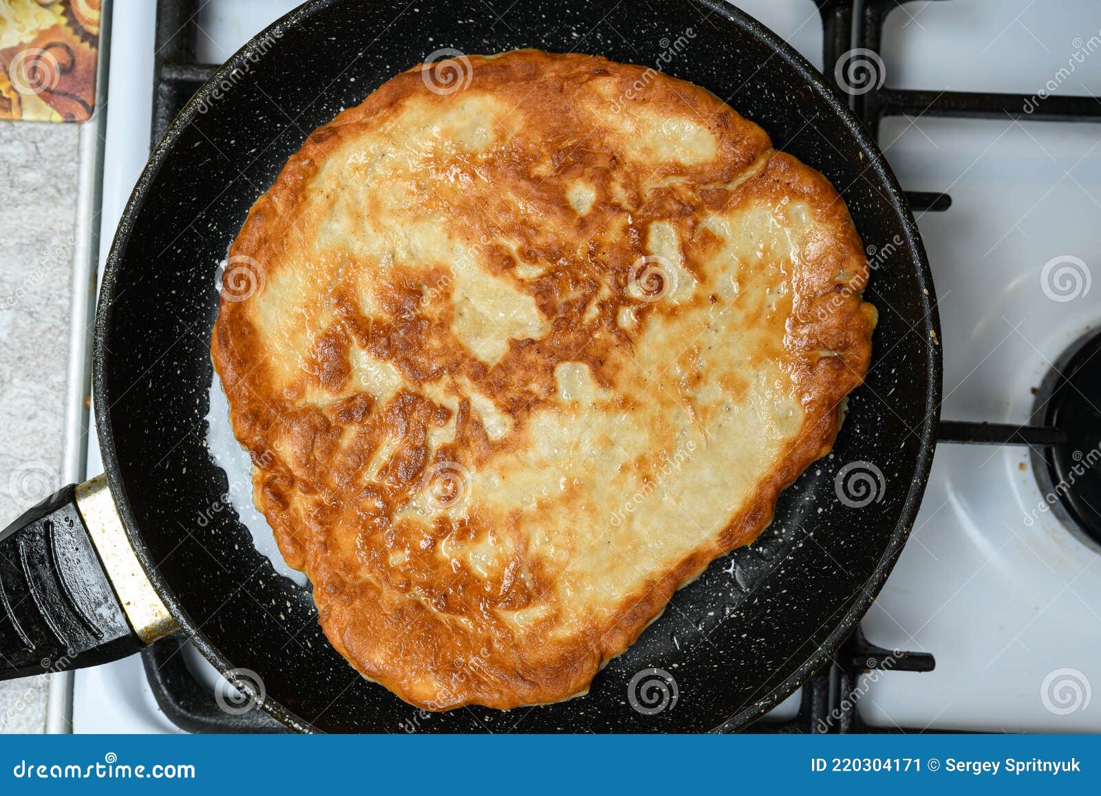 White Flour Bread Tortilla in a Frying Pan Stock Image - Image of ...