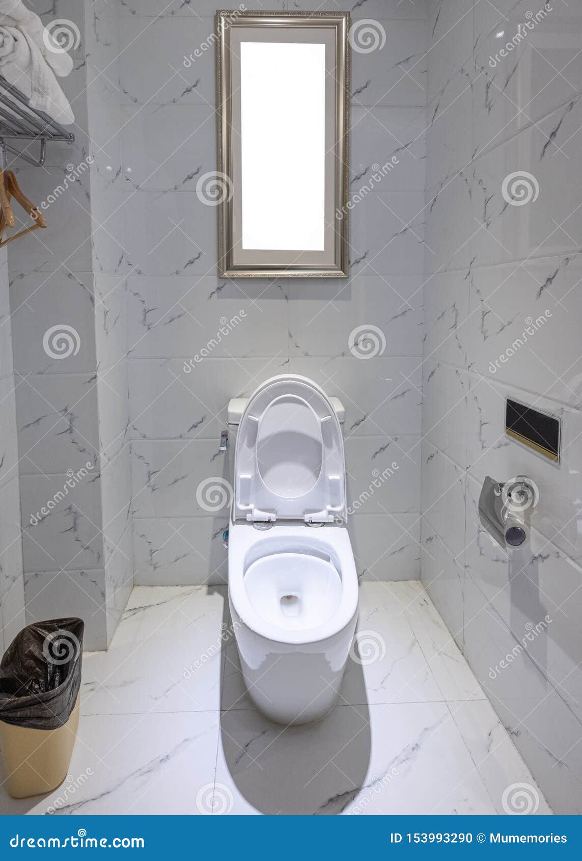 Flush Marble Creative. Organic Tile Floor. Pattern Marbleized. Natural ...