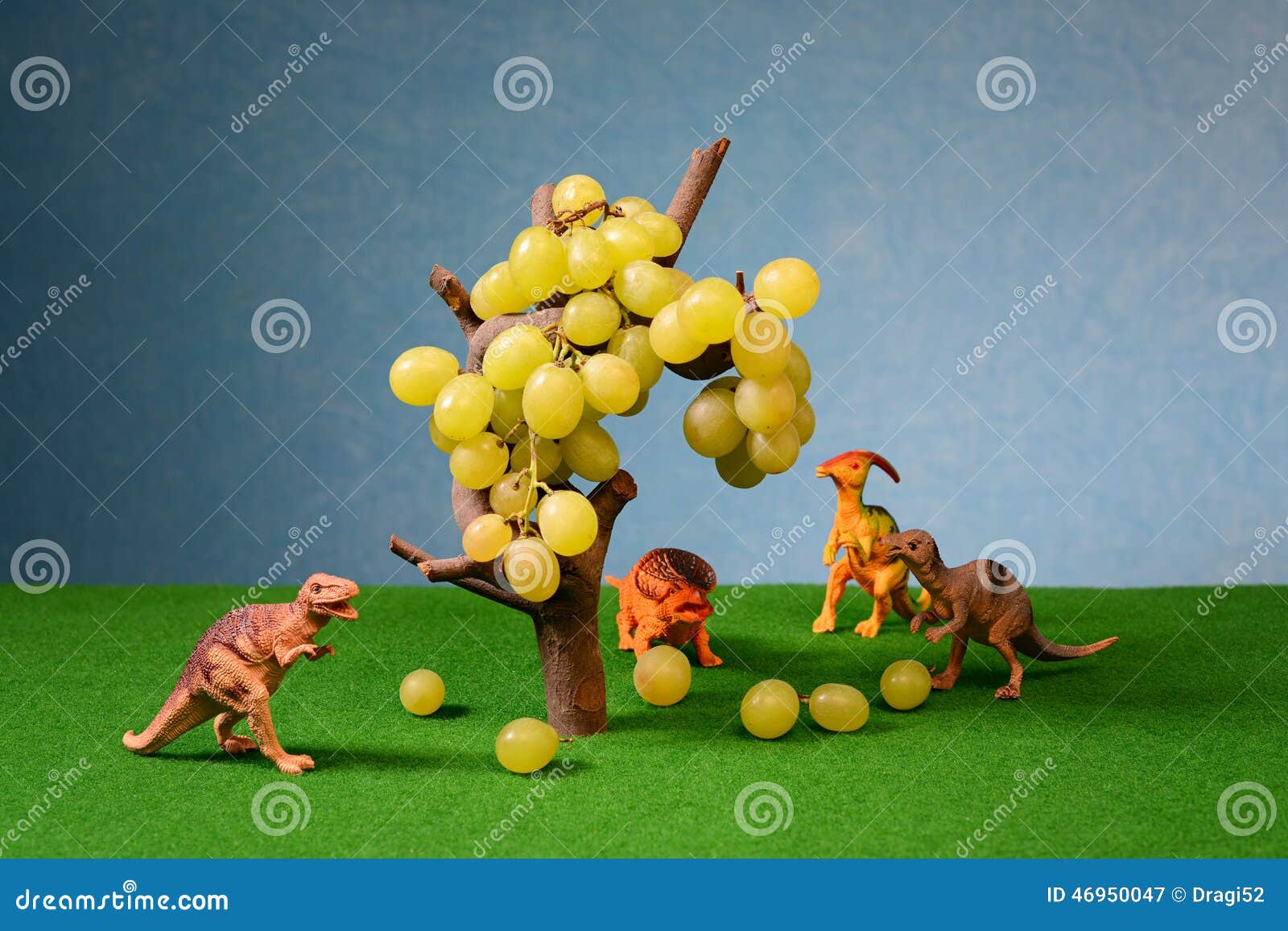 White Fresh Grapes and Animal Figures Stock Image - Image of food ...