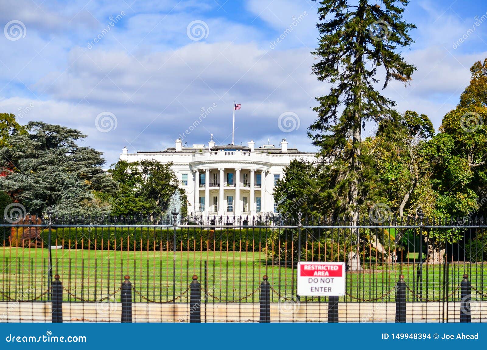 The White House, Washington DC View from Outside in the Morning Stock ...