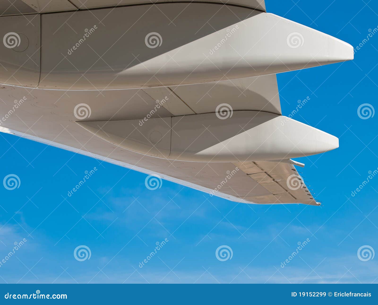 White jumbo wing details stock image. Image of jumbo - 19152299