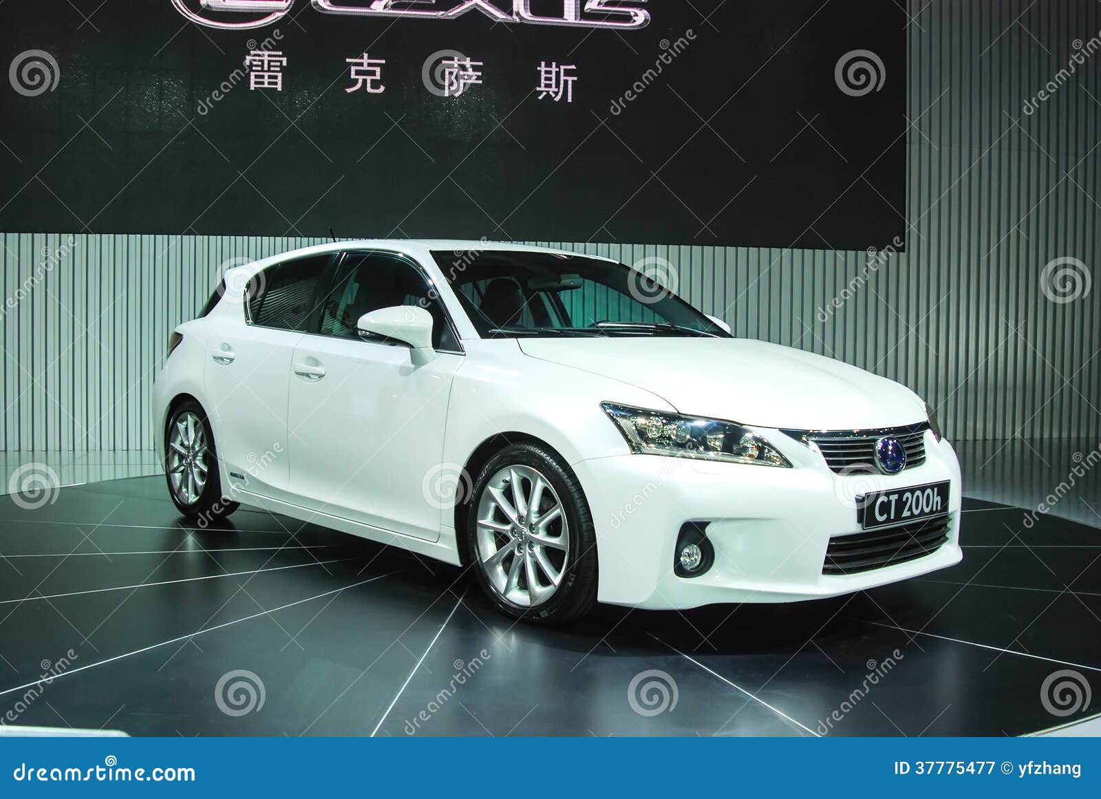 White Lexus editorial photography. Image of speed, mechanics - 37775477