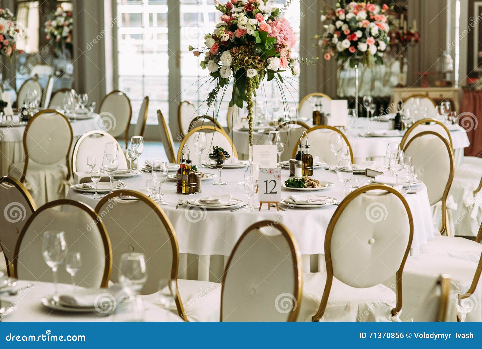 White Luxury Round Table for the Guests Stock Photo - Image of hotel ...