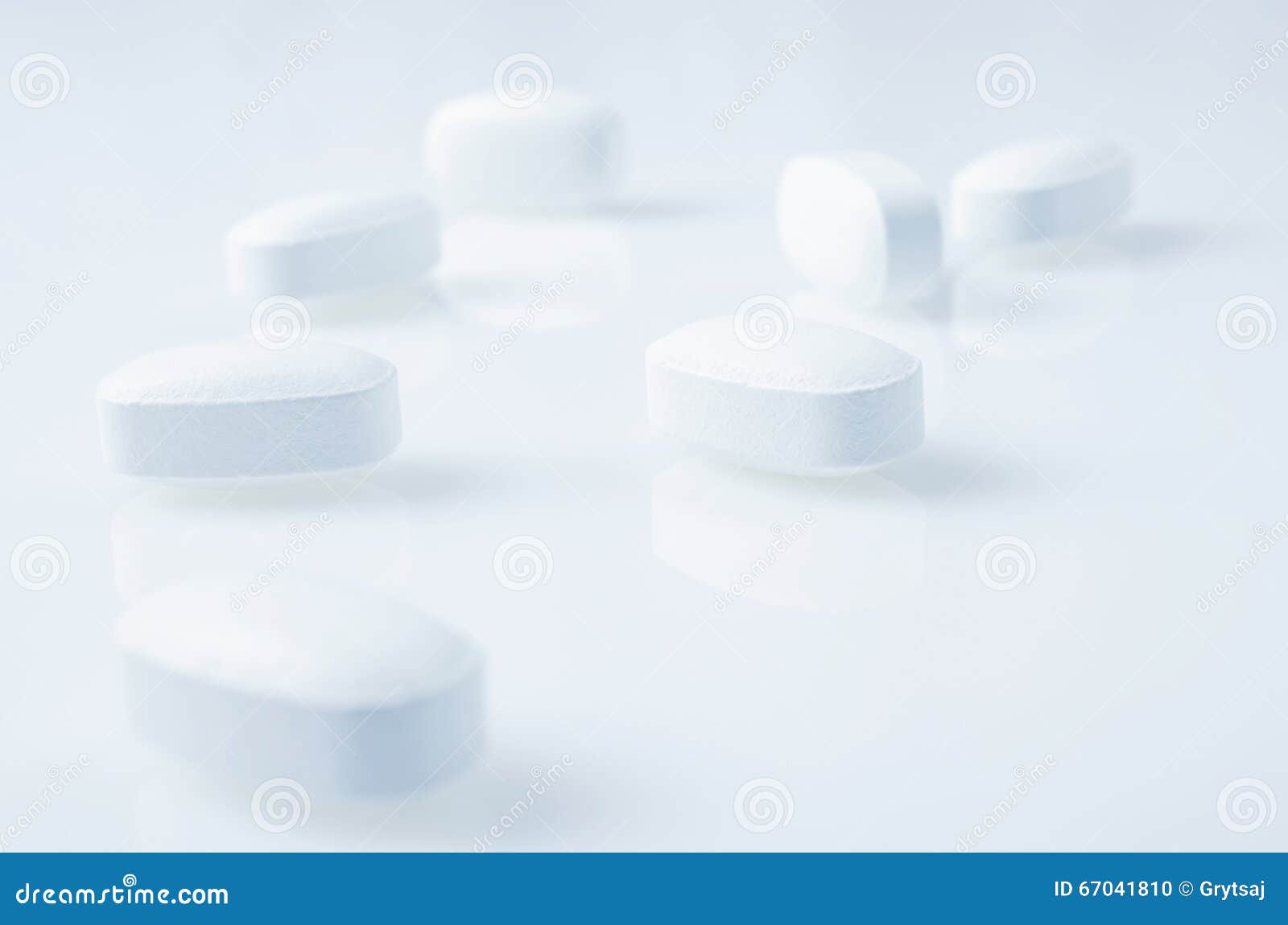 White Medicine Antibiotic Pills. Stock Photo - Image of ideas, healthy ...