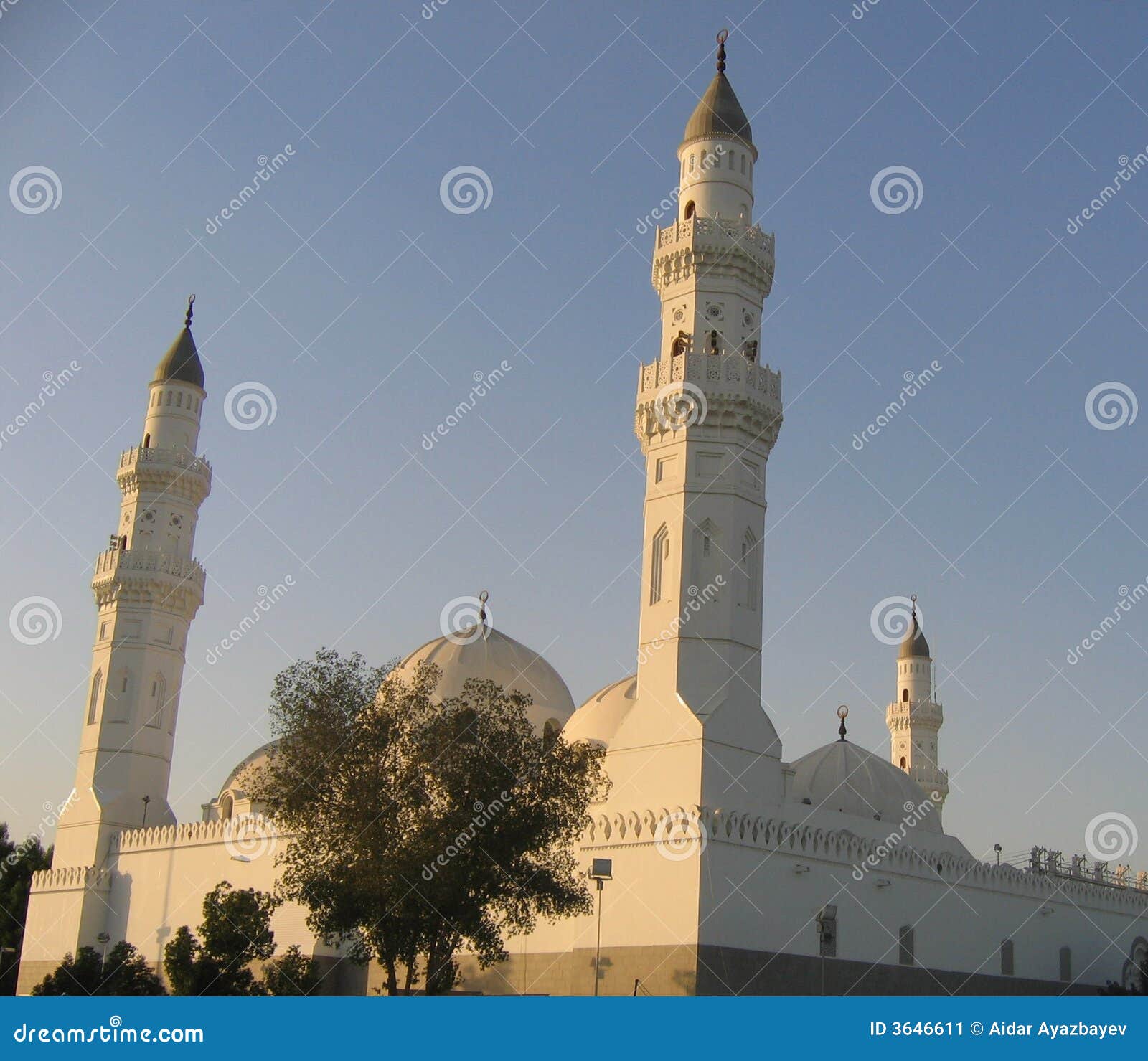 White mosque stock image. Image of arabia, palmer, ramadan - 3646611