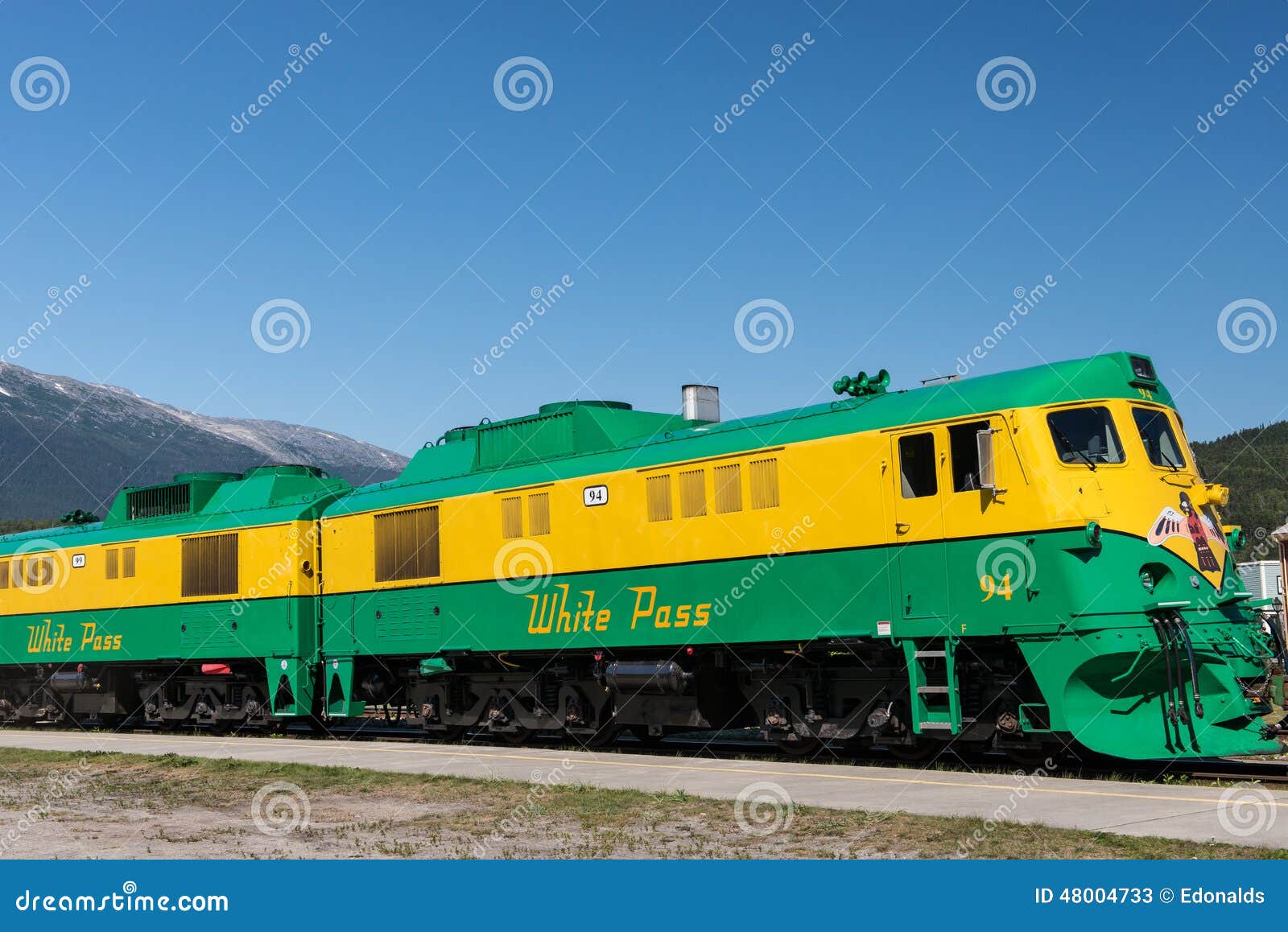 White Pass Train editorial stock photo. Image of railroad - 48004733
