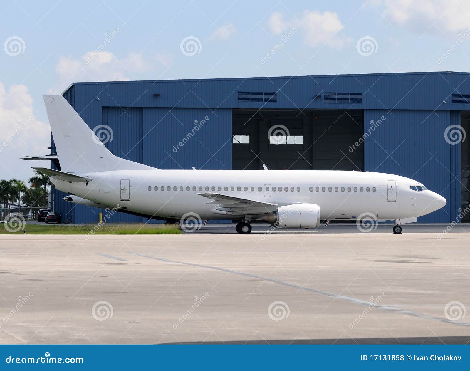 White passenger jet stock photo. Image of boeing, transportation - 17131858