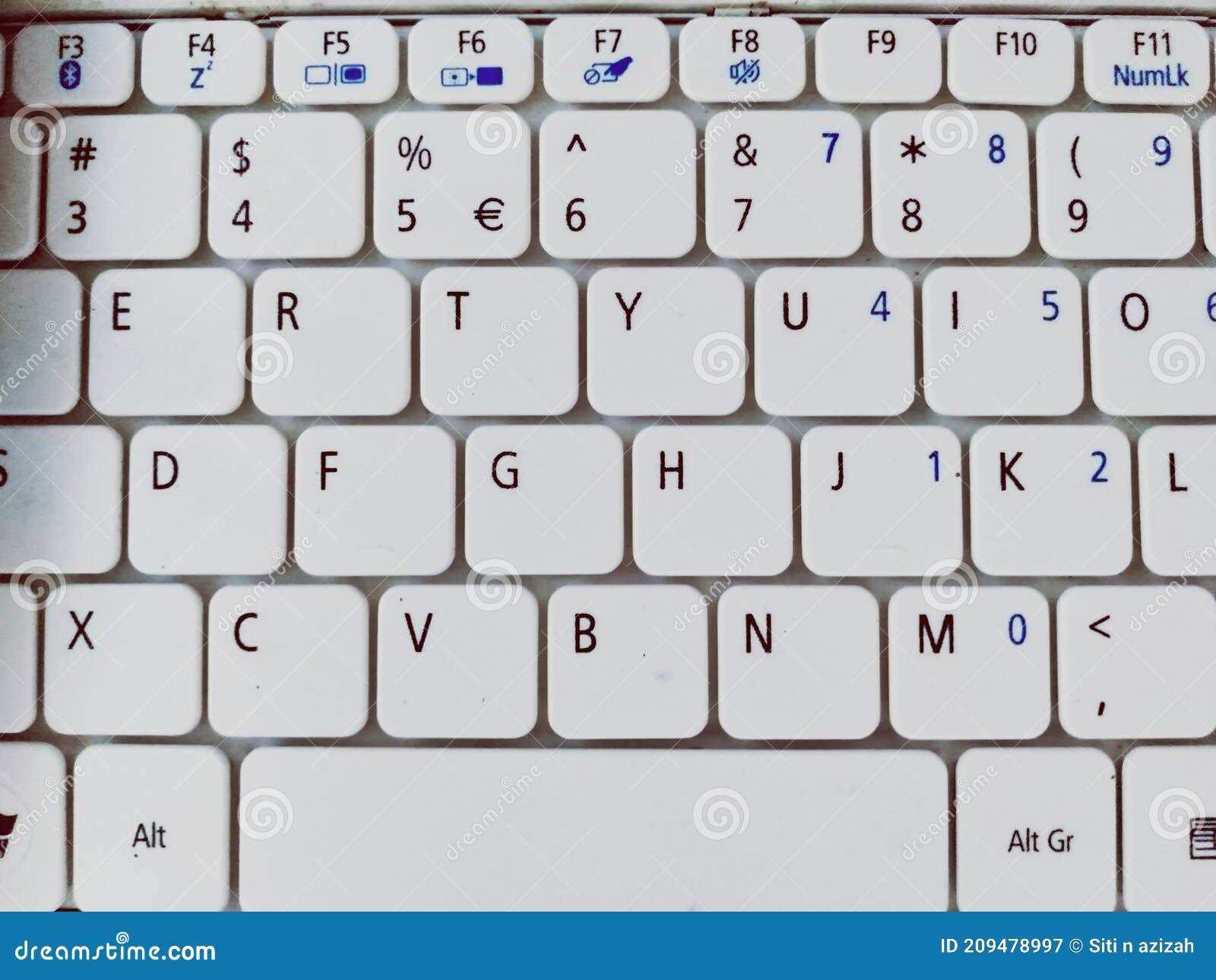 White pc keyboard stock image. Image of laptop, ikon - 209478997