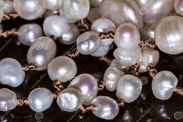White pearl pattern stock image. Image of luxury, necklace - 99592911