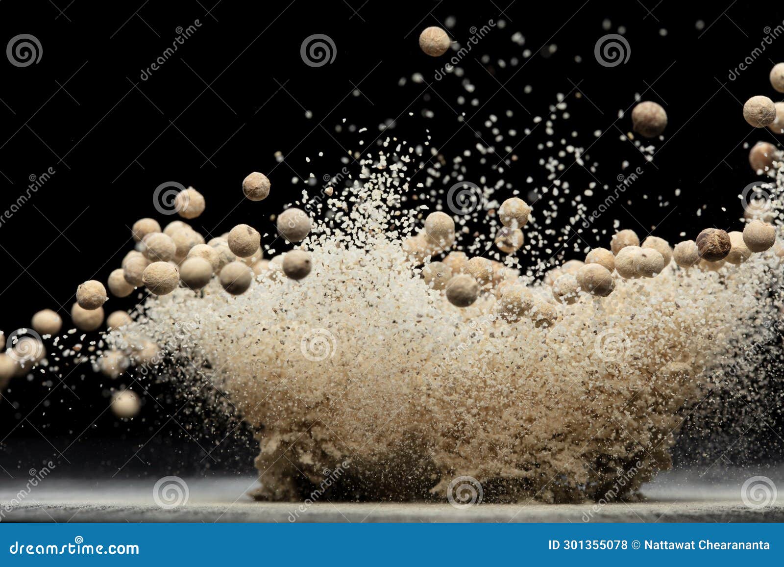 White Pepper Seeds Fly Explosion, White Pepper Mix Powder Float Explode ...