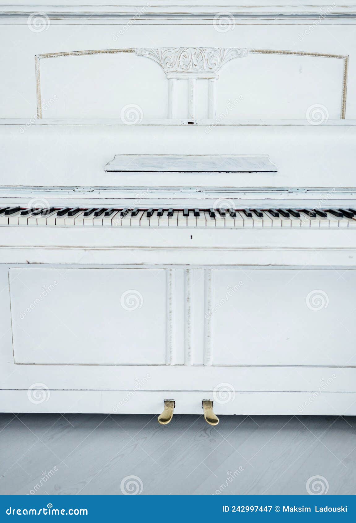 White piano keyboard stock image. Image of apartment - 242997447