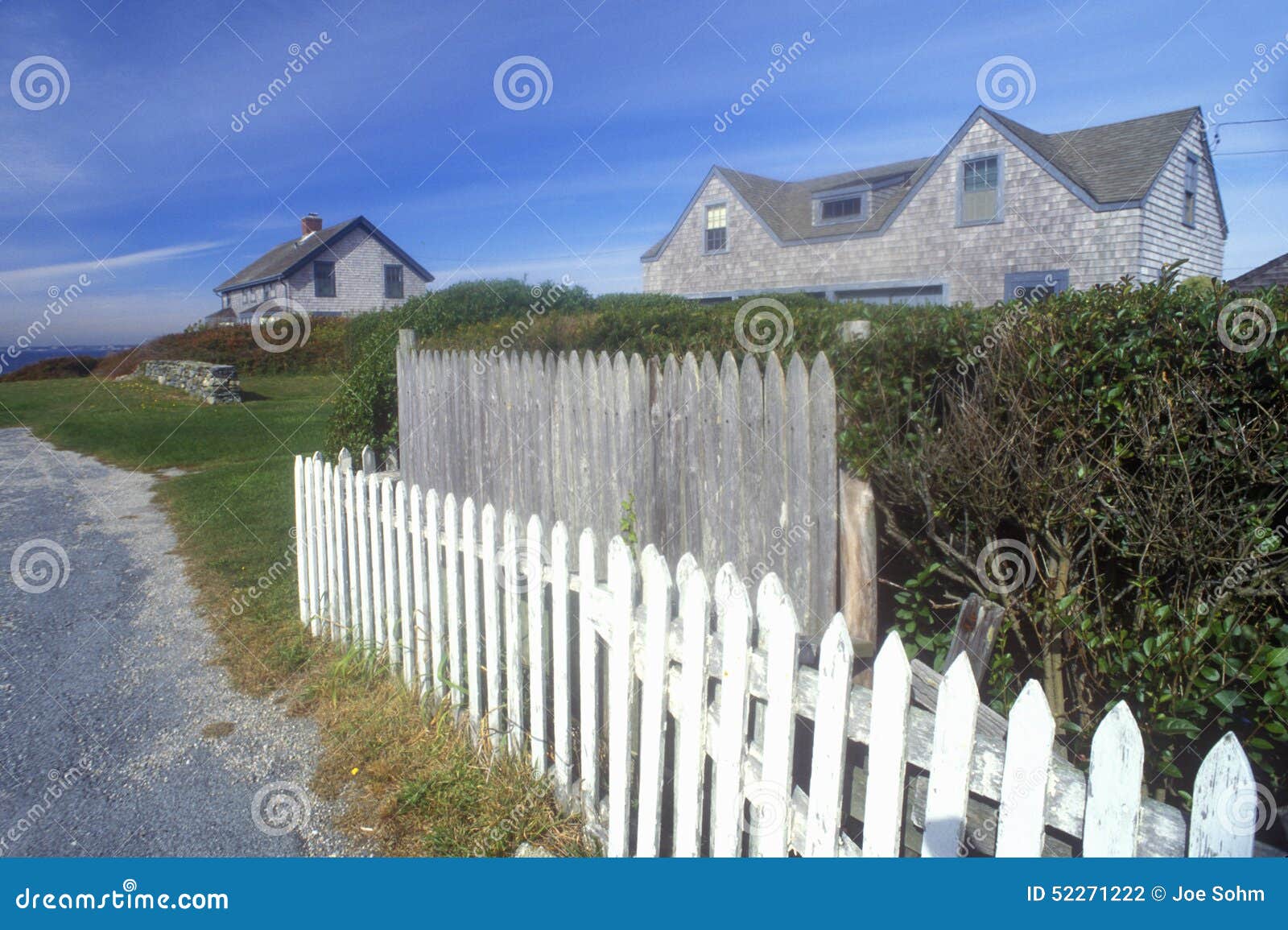 White Picket Fence Along Route 77 in Sakonnet, RI Stock Photo - Image ...