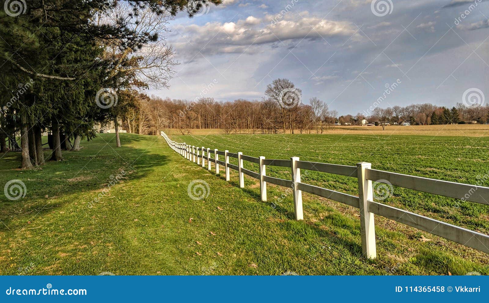 White Picket Fence in Spring Stock Photo - Image of leading, white ...
