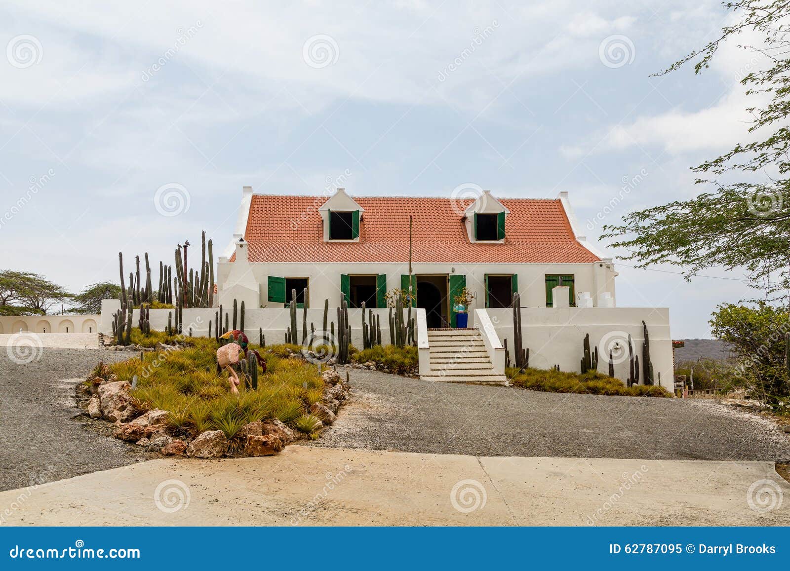 White Plaster House with Red Tile Roof Stock Image - Image of roofing ...