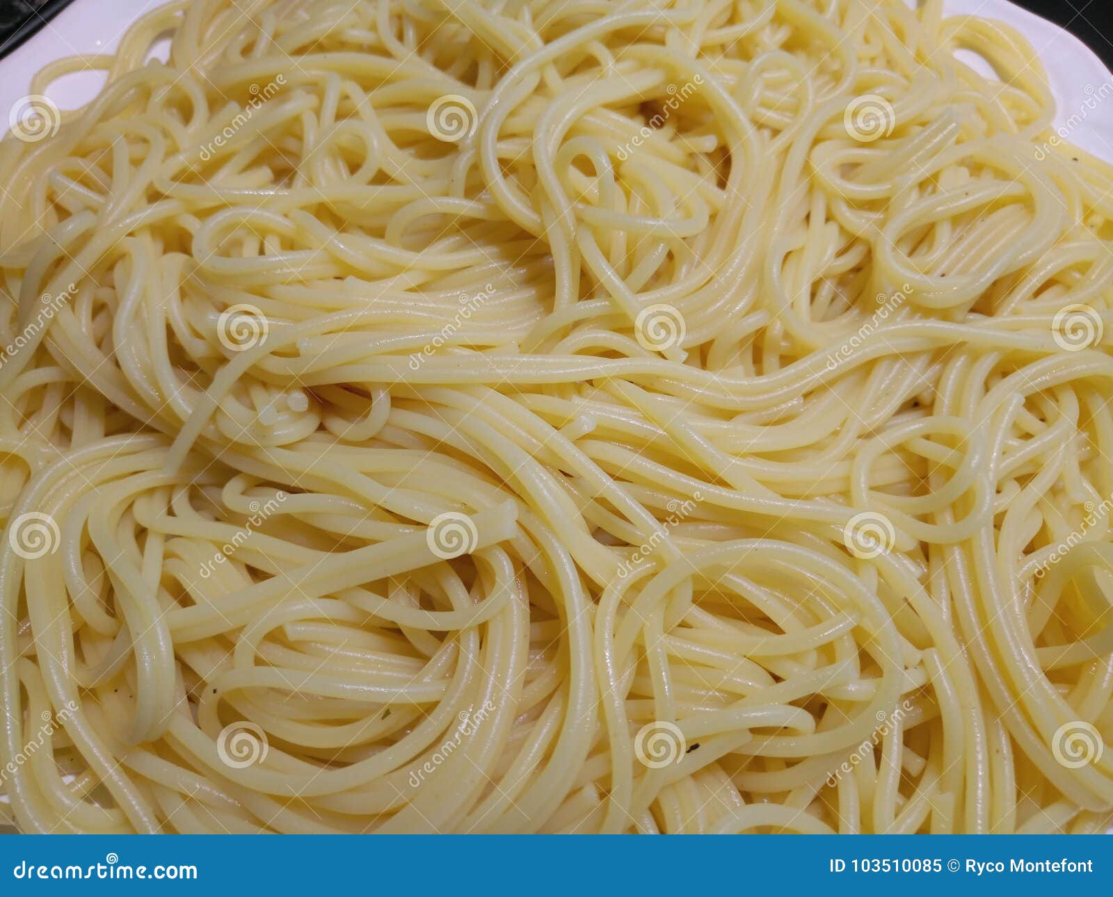 Cooked tangled spaghetti stock image. Image of white - 103510085