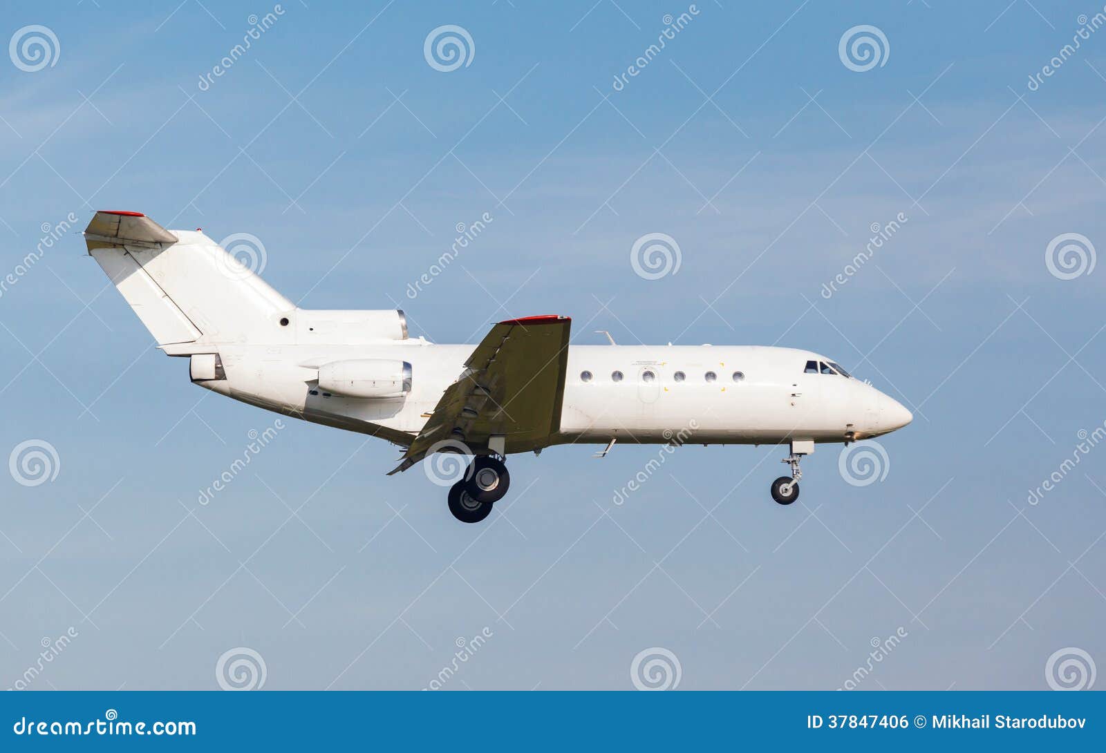 White private jet stock photo. Image of groupe, cargo - 37847406