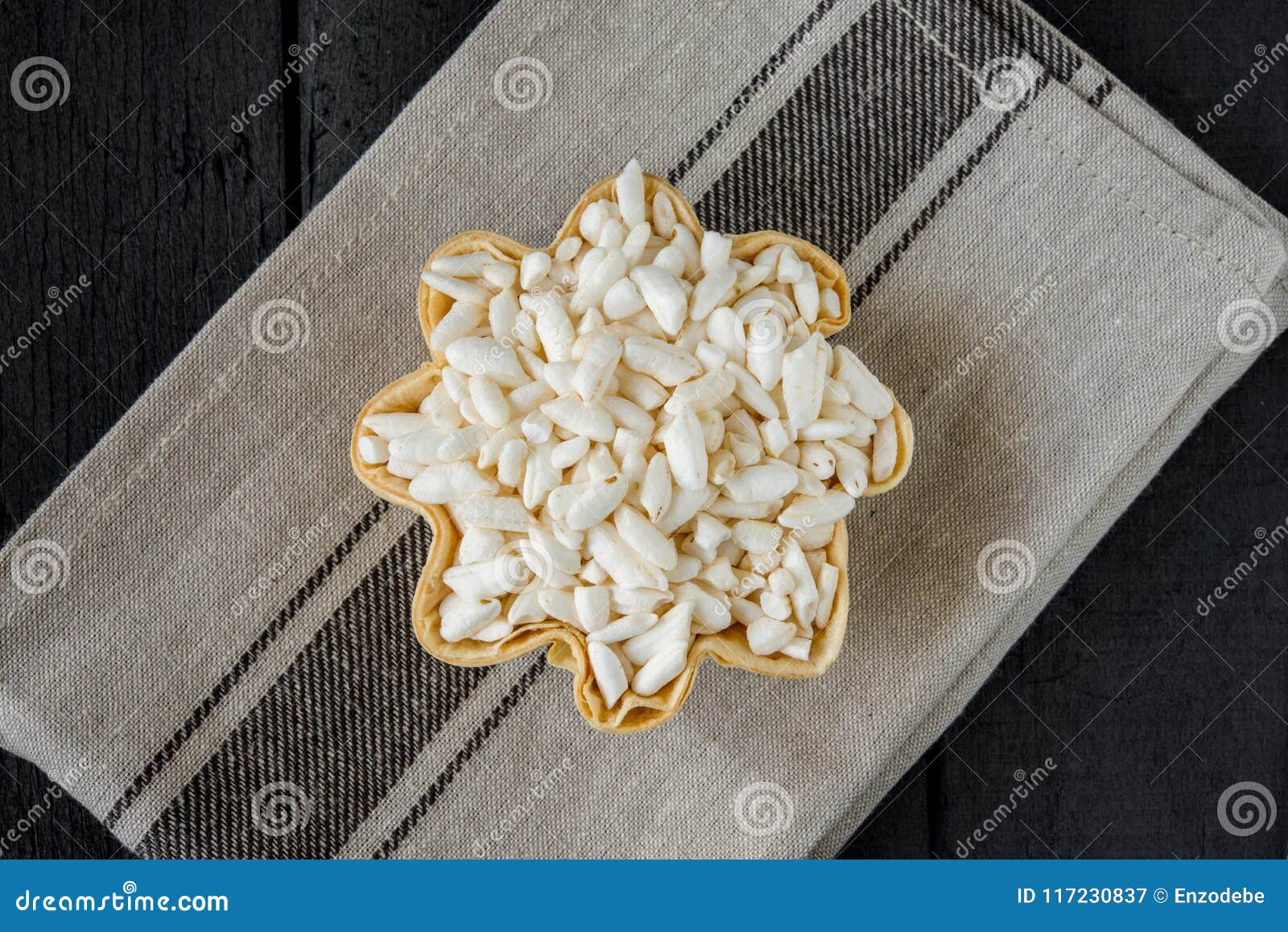 White puffed rice stock image. Image of crunchy, vegetarian - 117230837