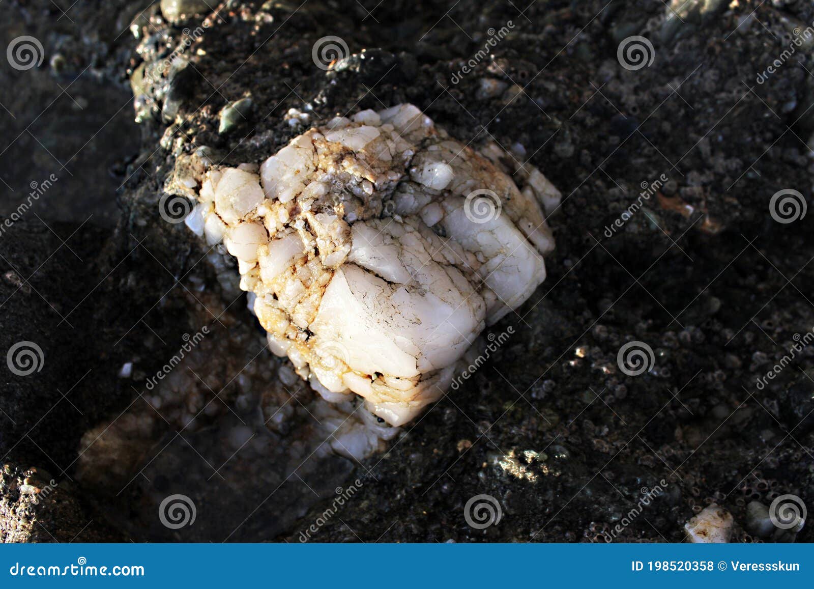 White Quartz Cracked, Square Shape on the Beach in the Rock. Stock ...