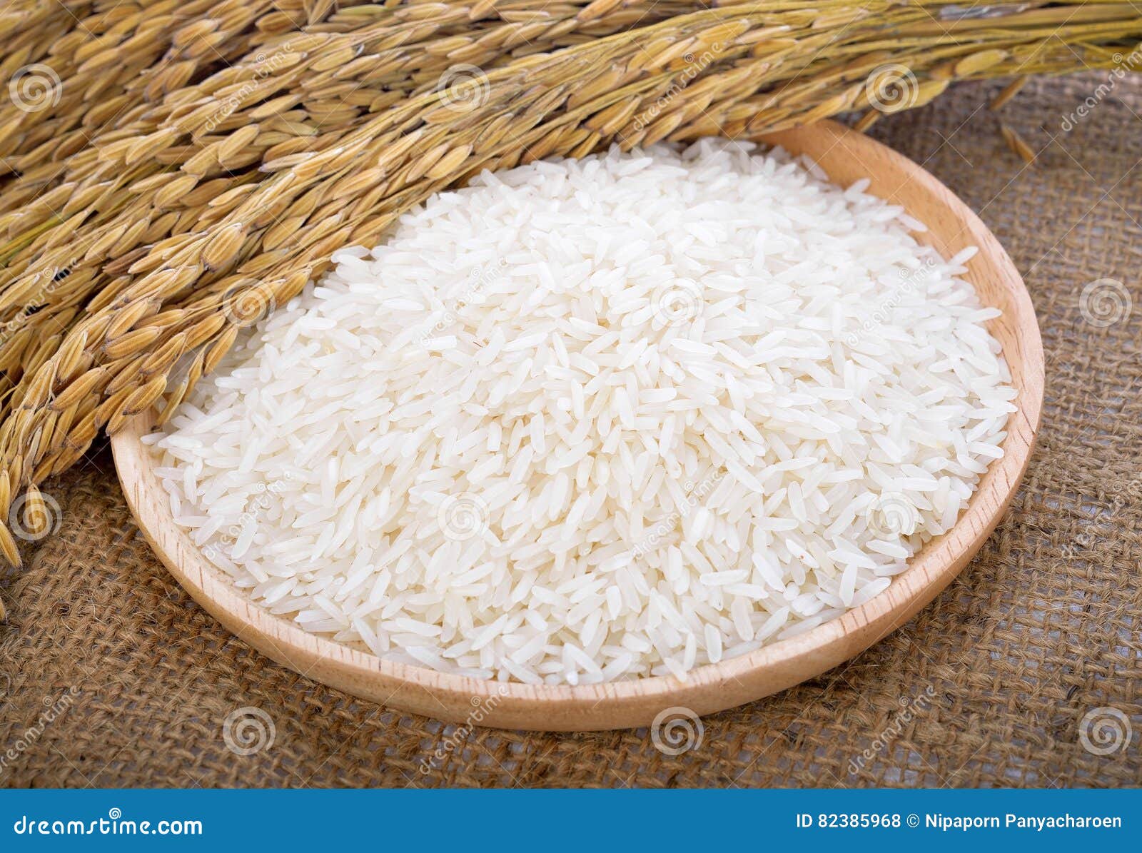 White Rice on the Wooden Plate Stock Photo - Image of ripe, farming ...