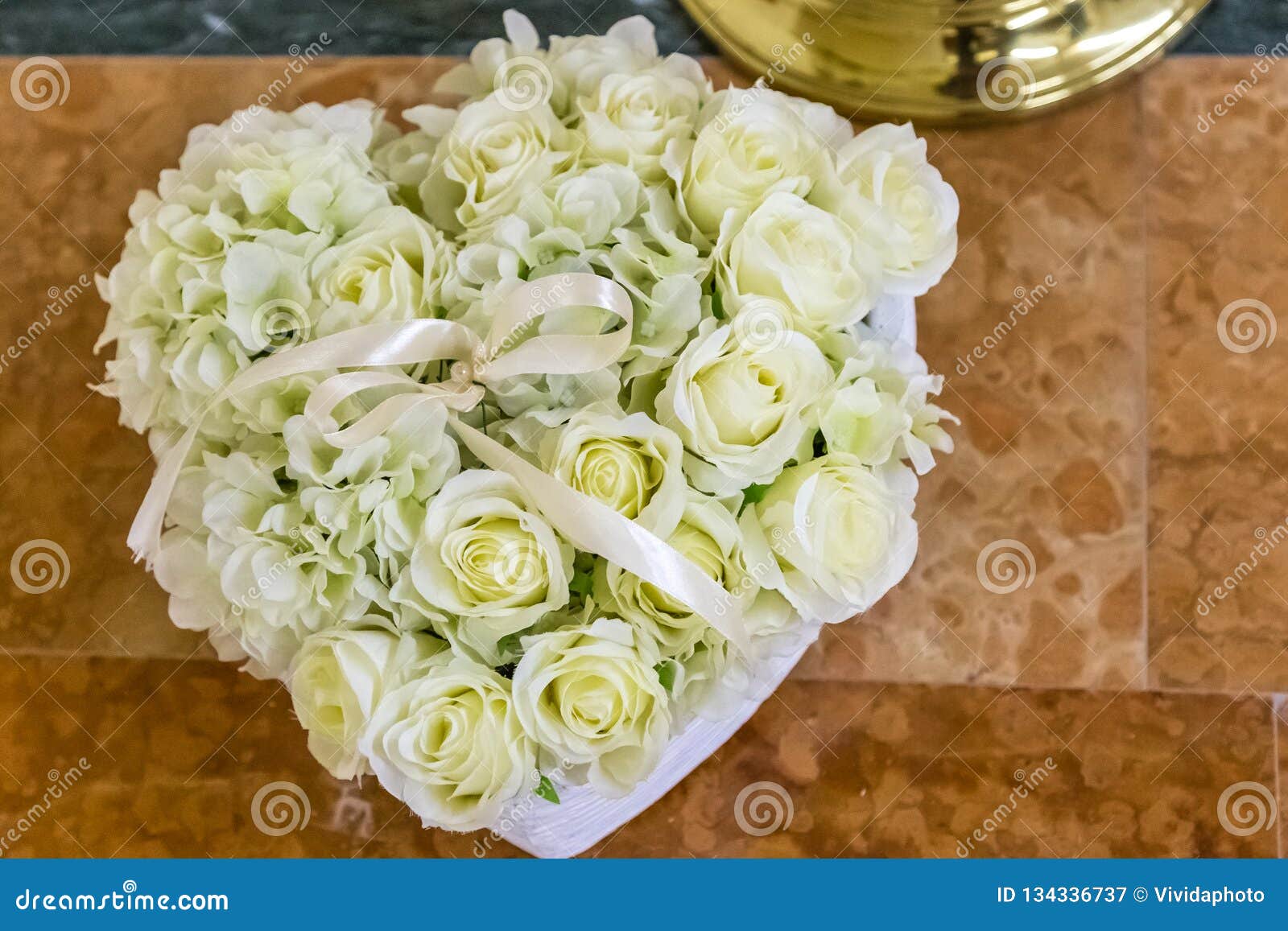 Heart of white roses stock image. Image of decoration - 134336737