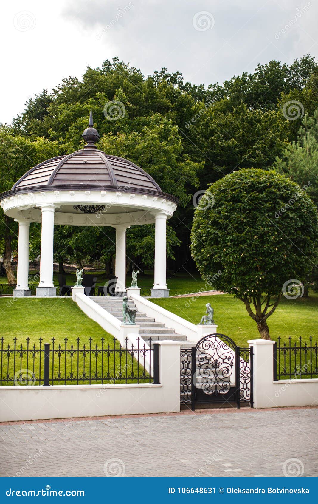 White Round Pavilion Alcove in the Park Stock Image - Image of colorful ...