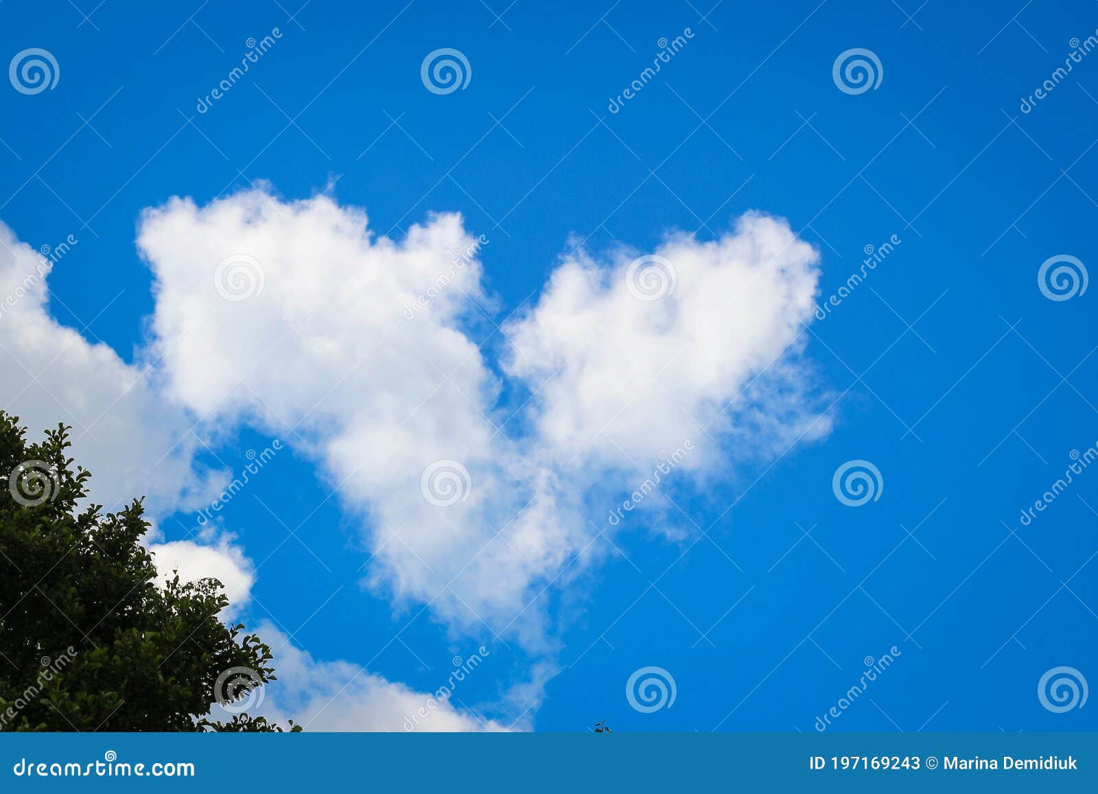 White Smoke Cloud with Broken Heart Shape Stock Image - Image of broken ...
