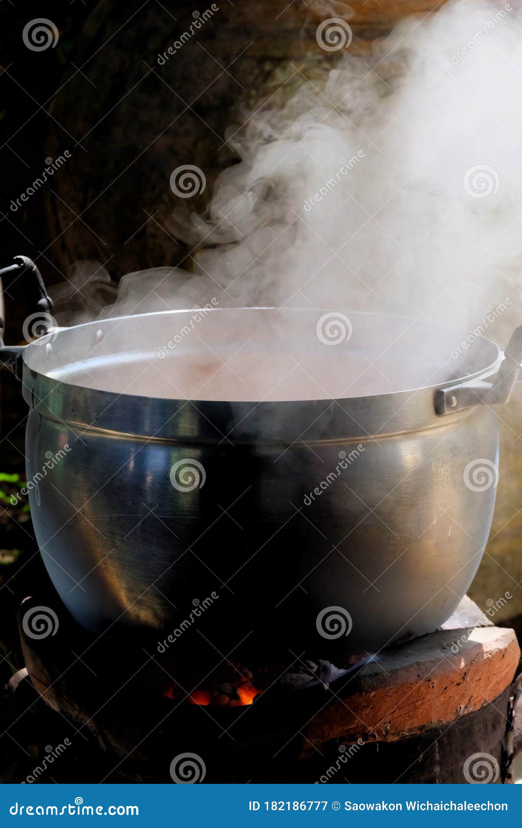 White Smoke from a Hot Cooking Pot Stock Image - Image of cook, metal ...