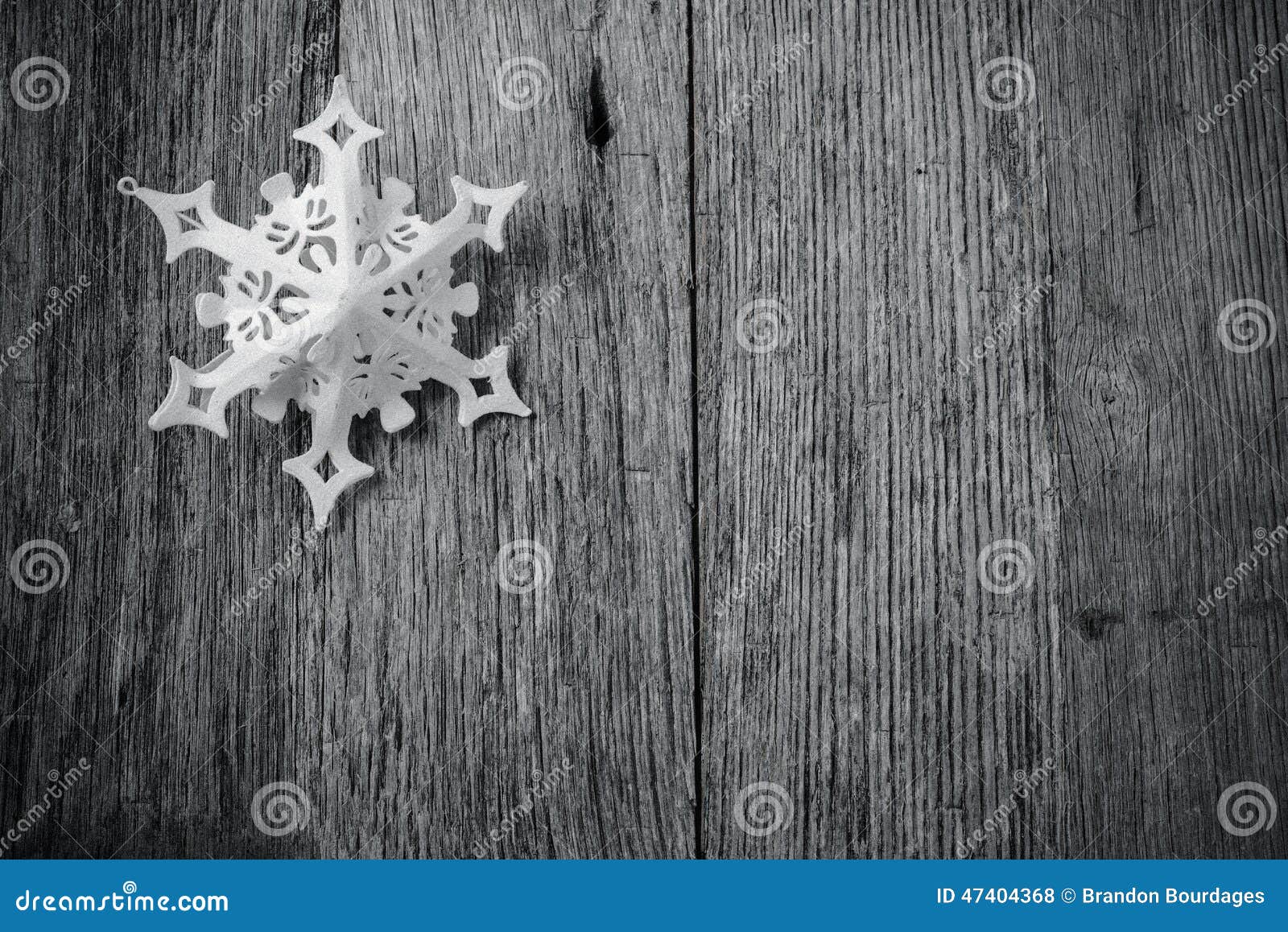 White Snowflake on Rustic Wood Background Stock Photo - Image of ...