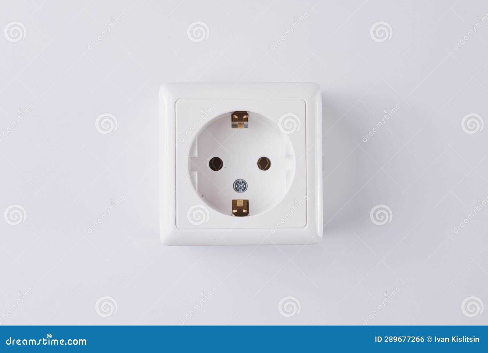 White Socket Isolated on White Background. Electric Lighting Stock ...