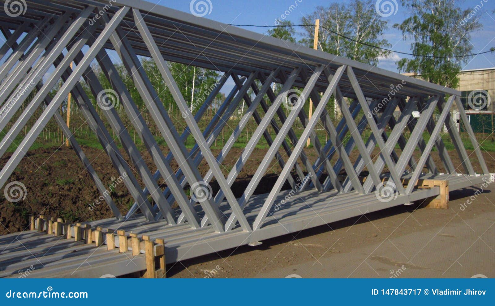 White steel openwork truss stock image. Image of disc - 147843717