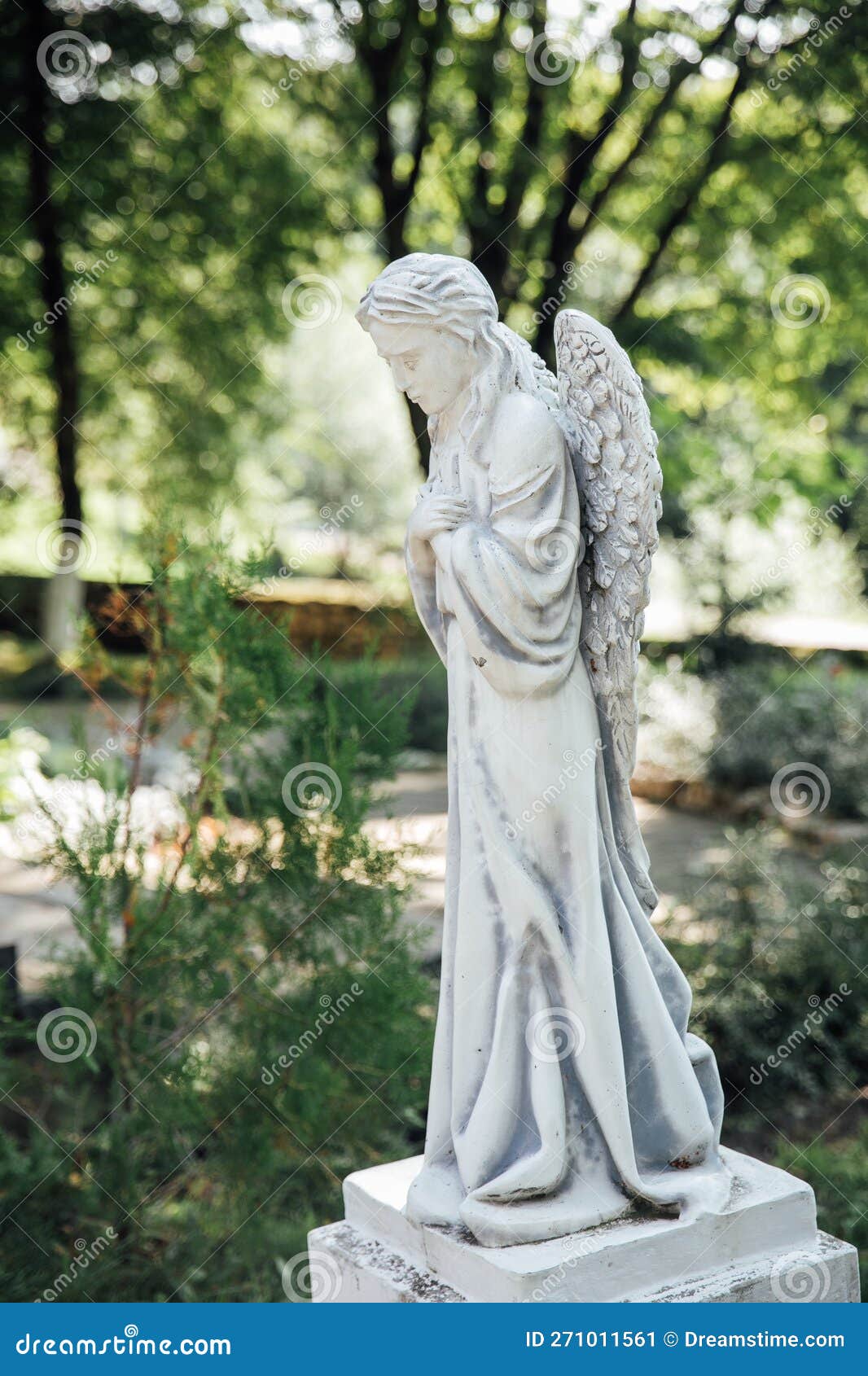 White Stone Statue of Angel Monument in the Park Stock Image - Image of ...