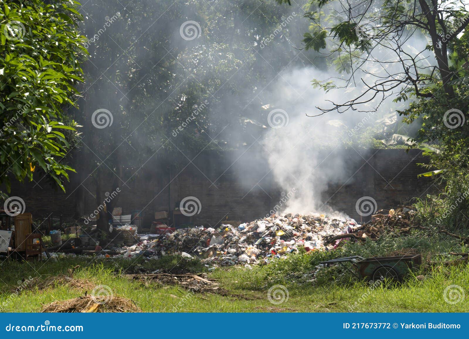 White Thick Smoke from Burning Garbage Editorial Photography - Image of ...