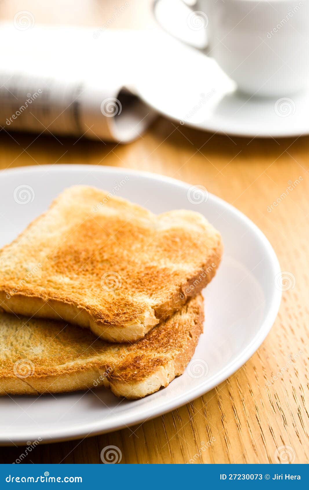 White Toasted Bread on Plate Stock Image - Image of snack, plate: 27230073