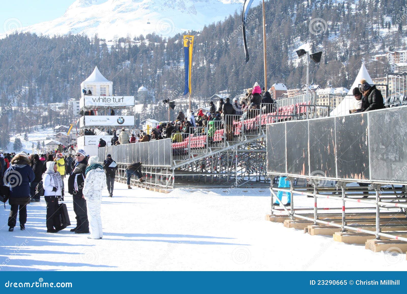 White turf grandstand editorial image. Image of racecourse - 23290665