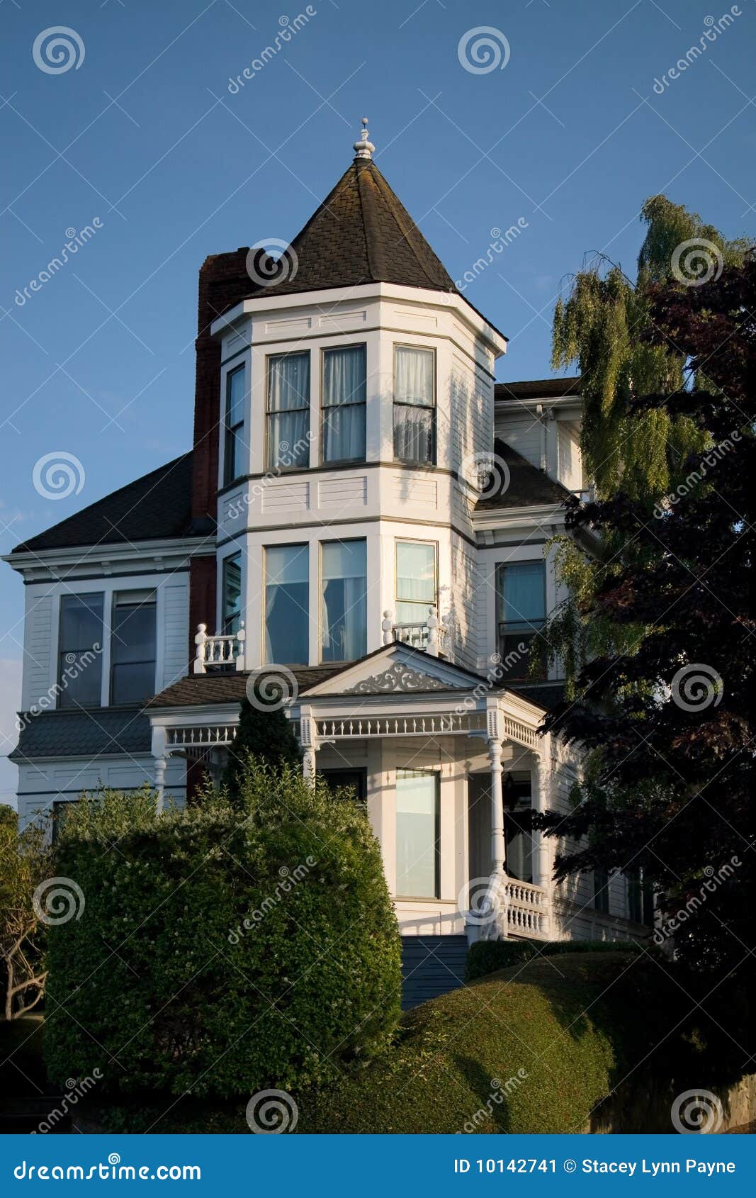 White Victorian Home on Hill Stock Image - Image of abode, luxury: 10142741