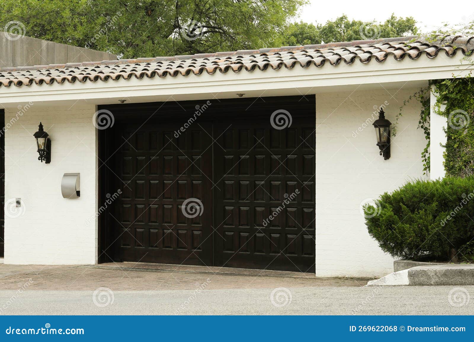 White Wall with Beautiful Black Gates. Exterior Design Stock Photo ...