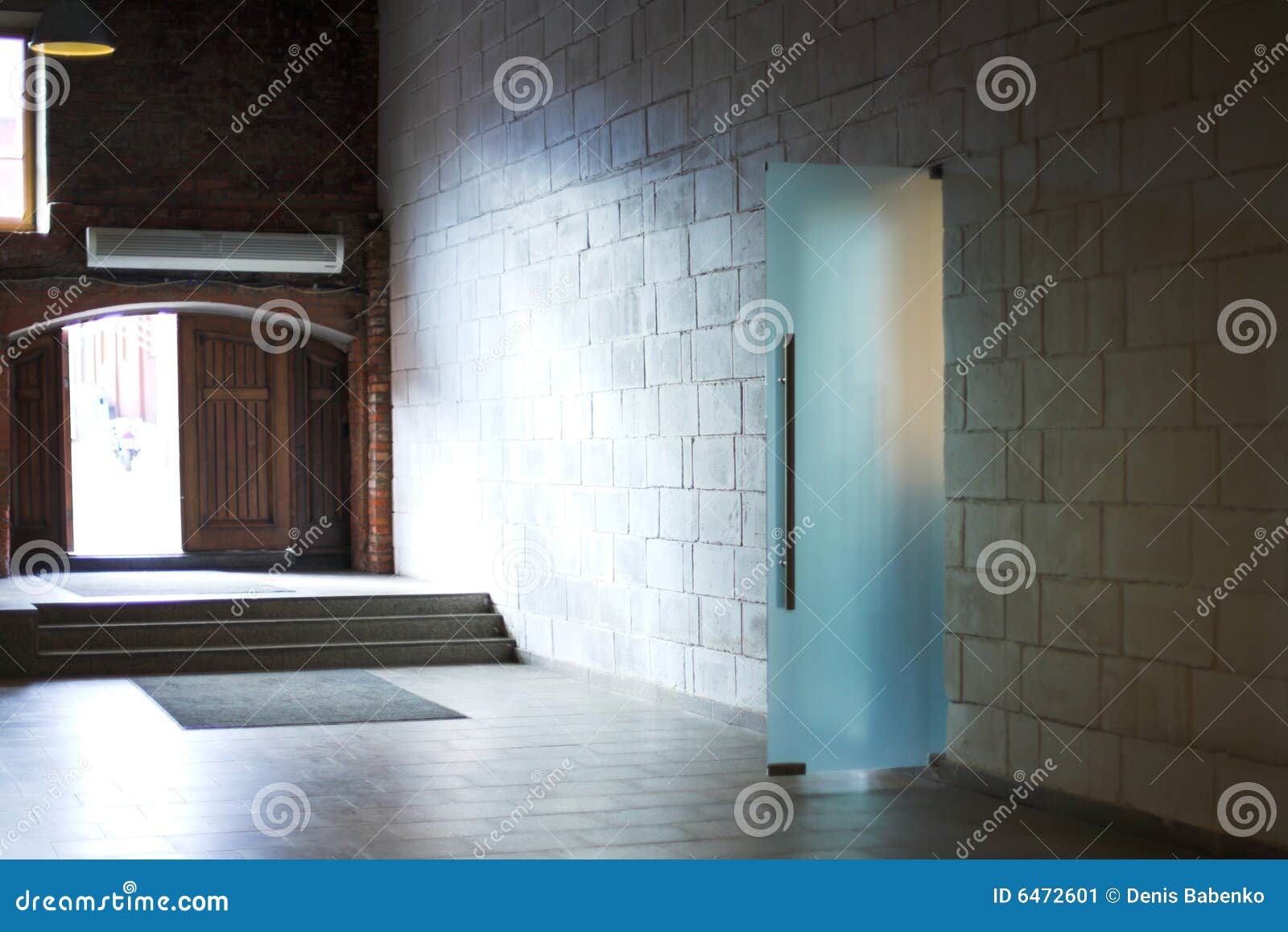White wall and light ray stock image. Image of cracked - 6472601
