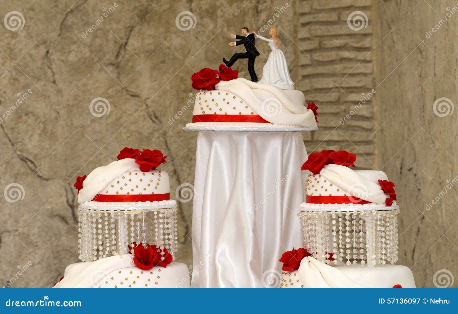 White Wedding Cake with Red Roses Stock Image - Image of sugar ...