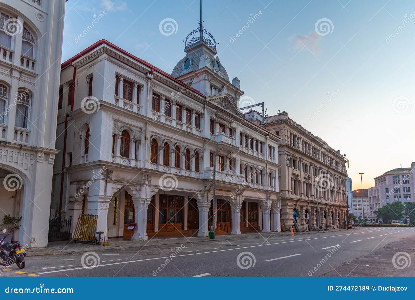 Whiteaways Building in the Colonial District of Colombo, Sri Lan ...