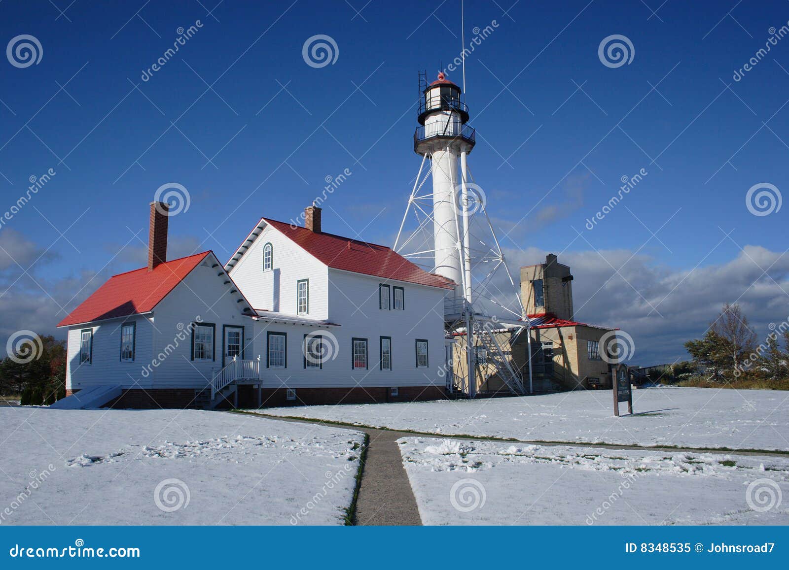 Whitefish Point Lighthouse stock image. Image of lighthouse - 8348535