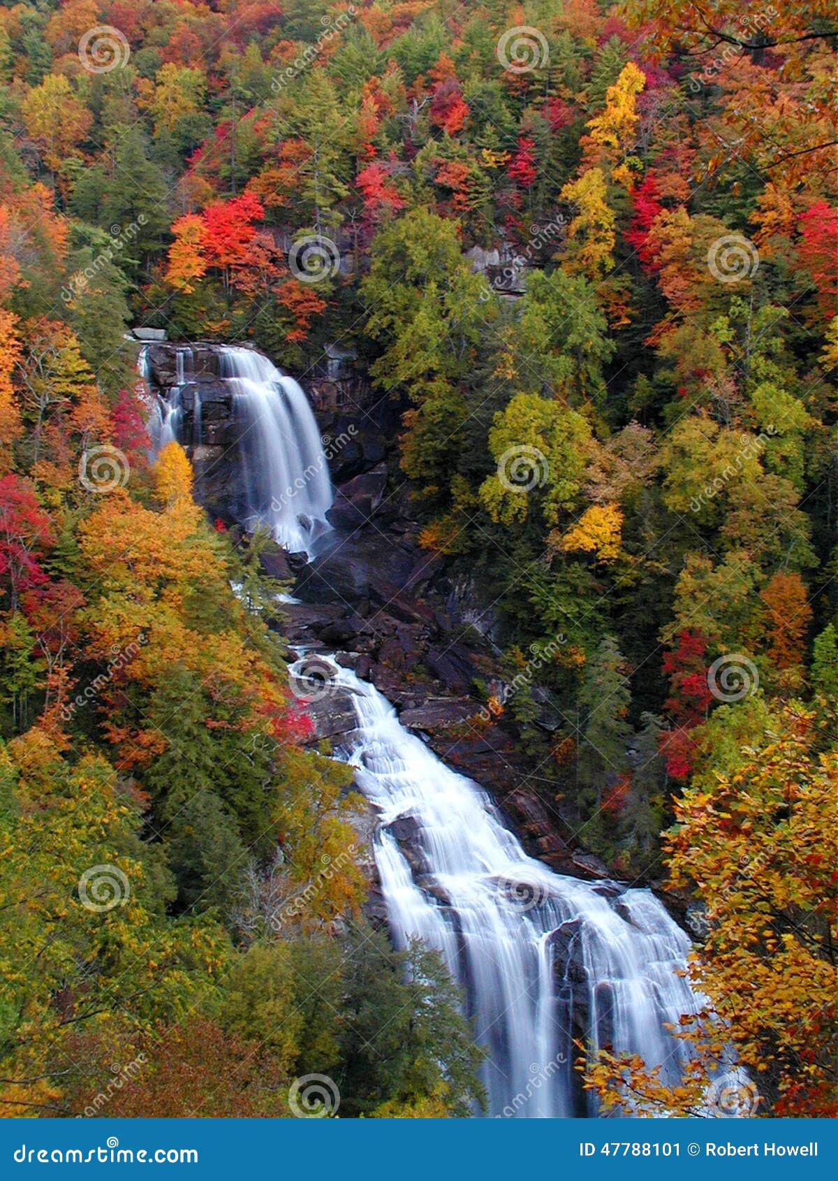 Whitewater Falls in Autumn stock image. Image of carolina - 47788101